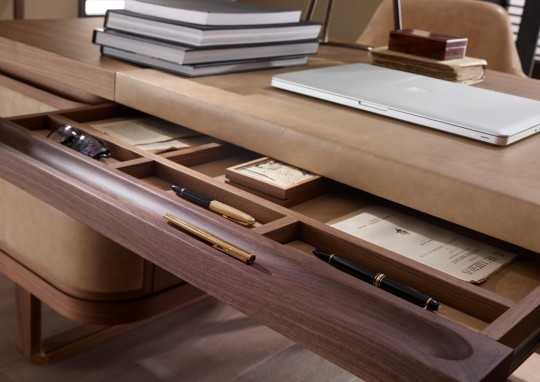 World Luxury Executive Desk - DESIGNLUSH